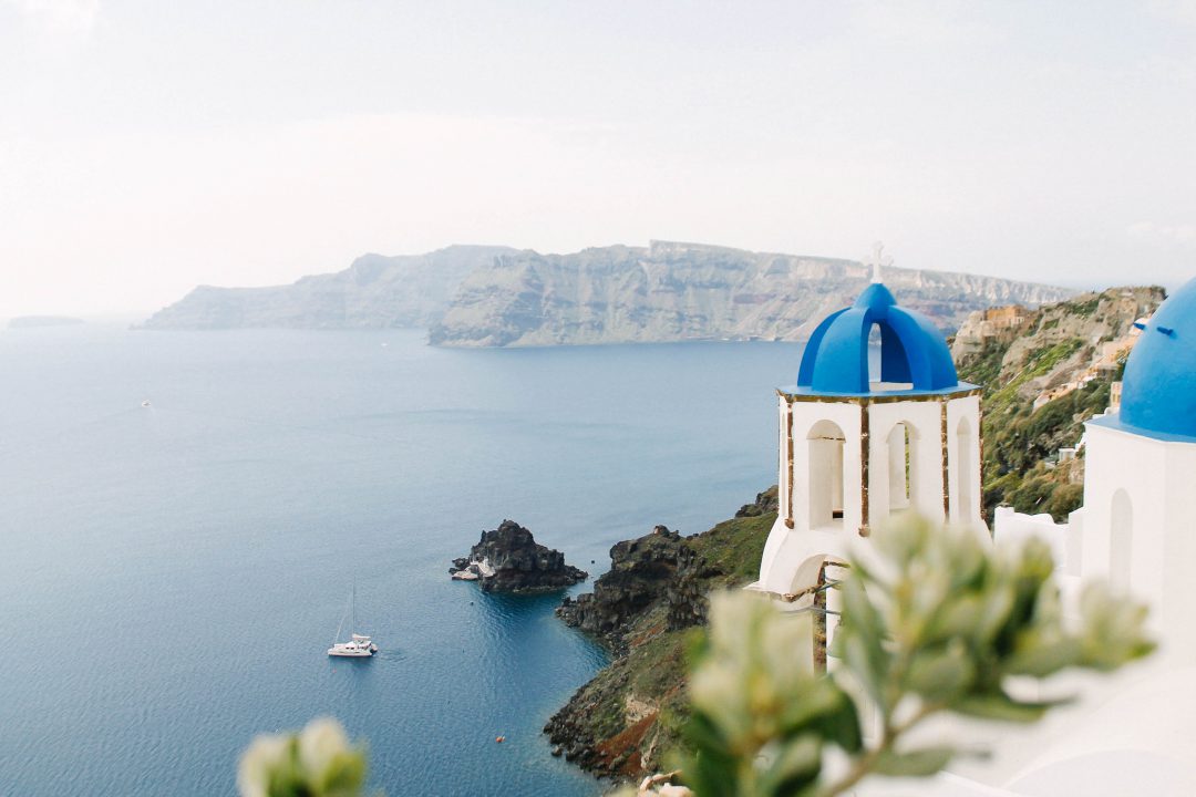 Books Set In Greece - Tale Away - Books for Readers Who Travel
