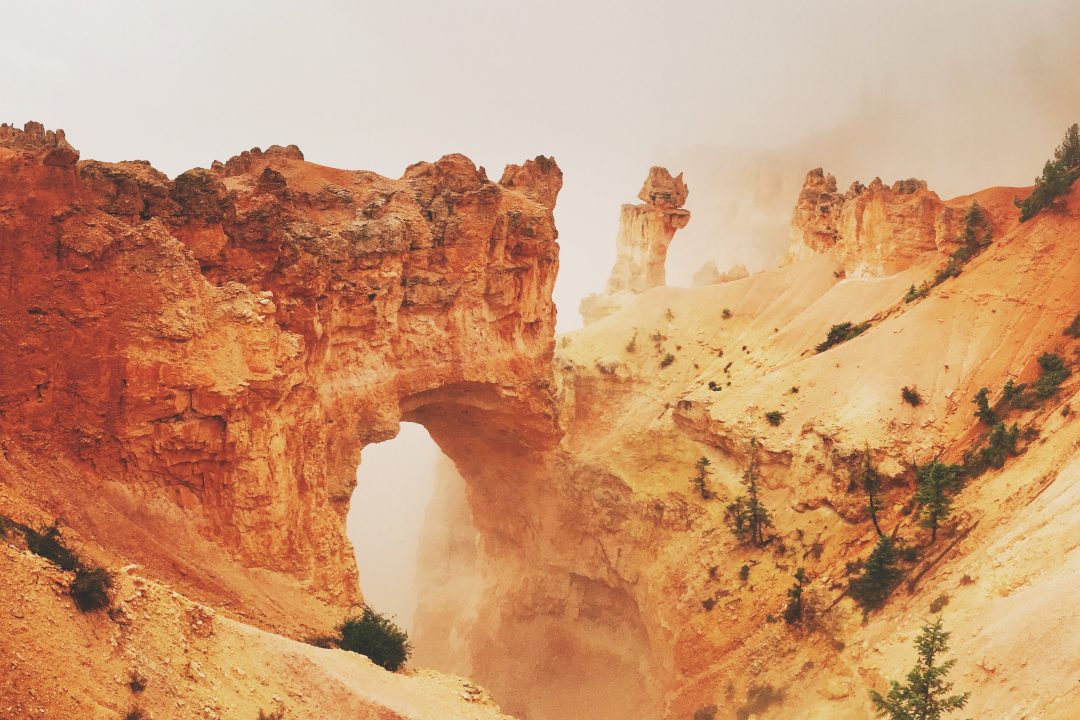 Books Set In Utah: Utah Novels - Tale Away: For Readers Who Travel